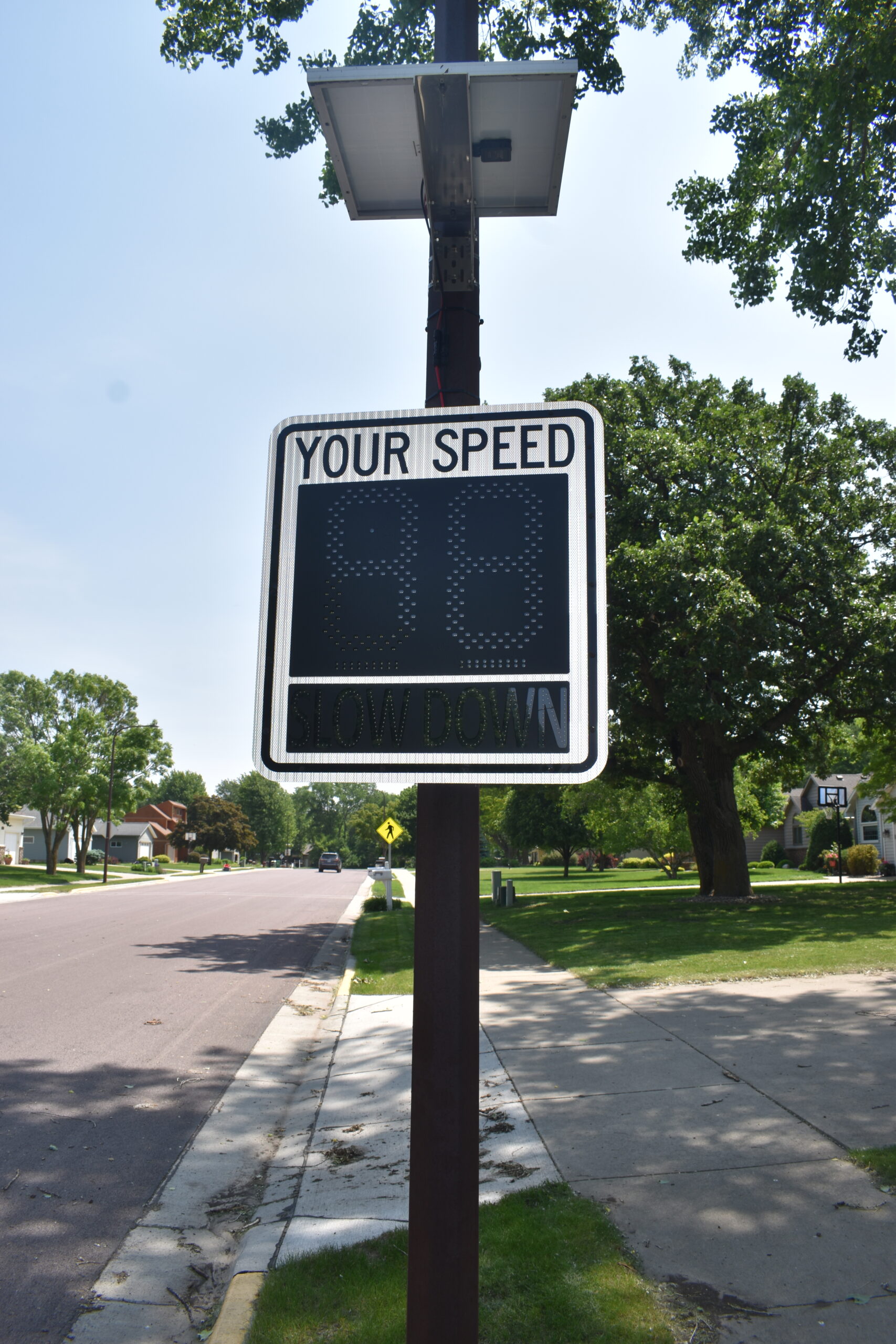 Digital radar signs warn speeders | News, Sports, Jobs - The Journal